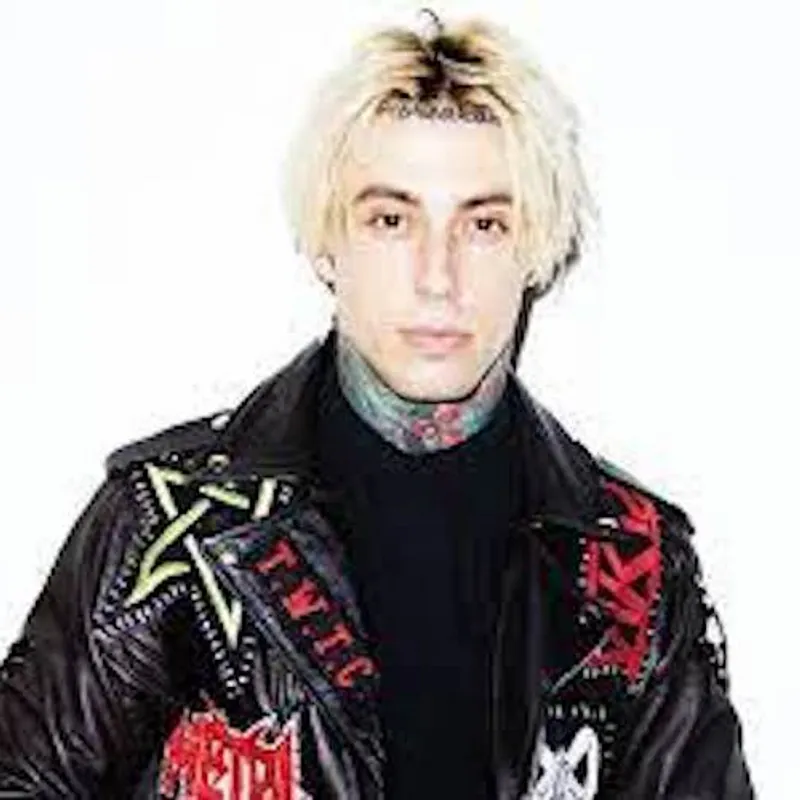 Trapped [Falling in Reverse x I Prevail Type Beat] by mattmakesmetal