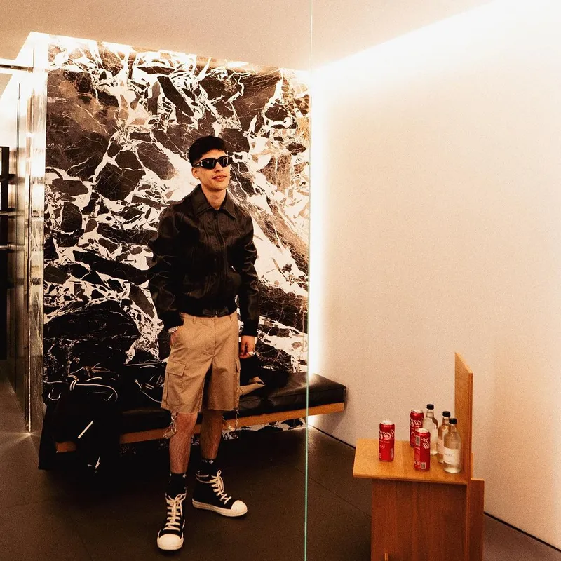 COMERTE TOA - CRIS MJ, FLOYYMENOR TYPE BEAT - PERREO CHILENO by Young ...