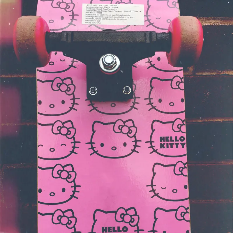 Hello Kitty Skateboard | MGK x TRAVIS BARKER x POP PUNK by HITЯӨWS
